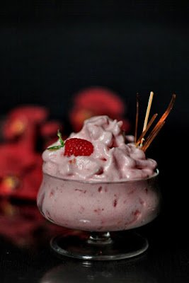 Artsy Bites: Raspberry Foam