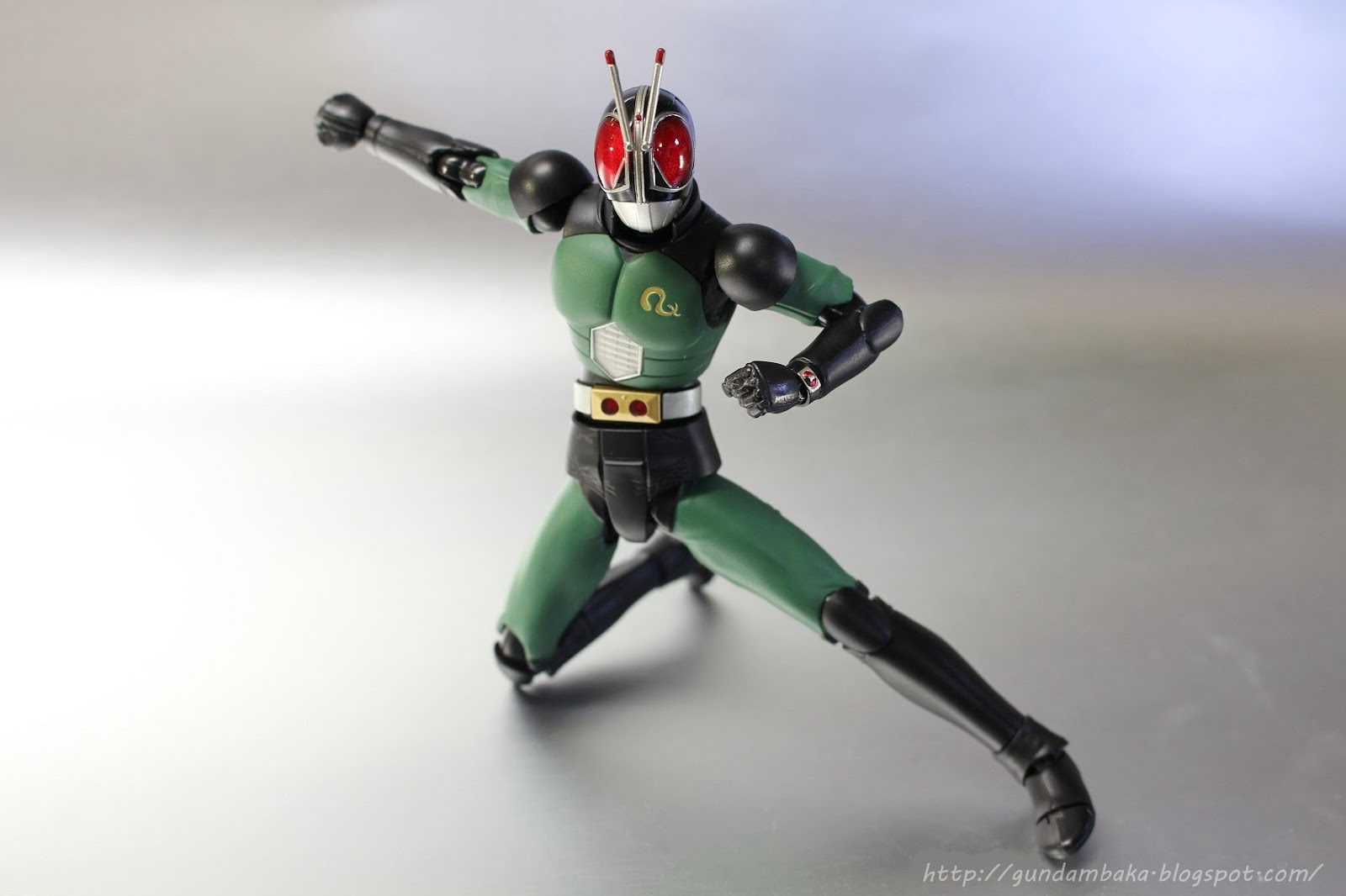 Gundam Baka Blog: [S.H.Figuarts] SHF - 仮面ライダー BLACK RX リニューアル版 (Masked ...