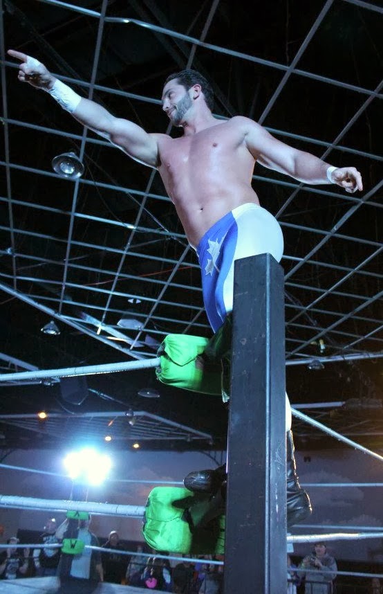 Beefcakes of Wrestling: Slade Bell Rings, Are You Listening?
