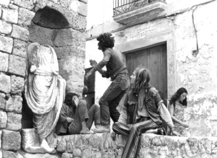 exemple de nudite en 3 lettres