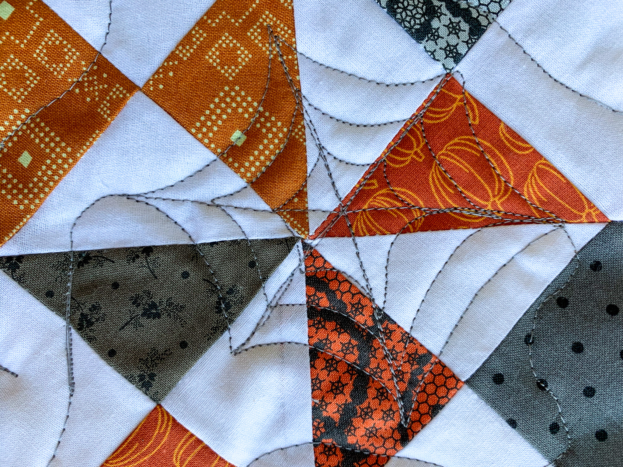 FMQ Spiderweb Quilting