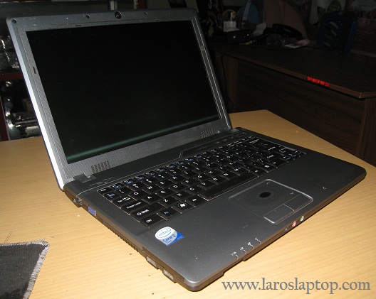 Laptop Bekas - AXIOO MLC Core2Duo | Jual Beli Laptop Bekas, Kamera ...