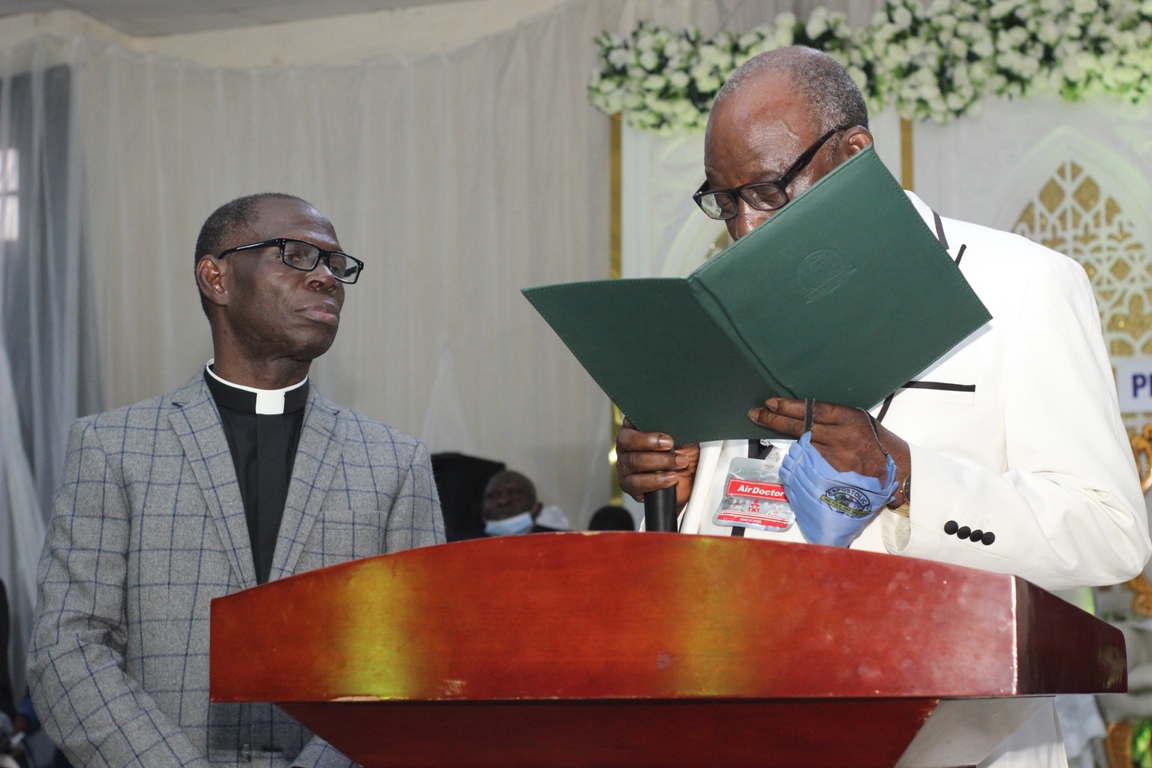 Breaking ! Pastor Samuel Olusegun Oladele formally inaugurated as ...