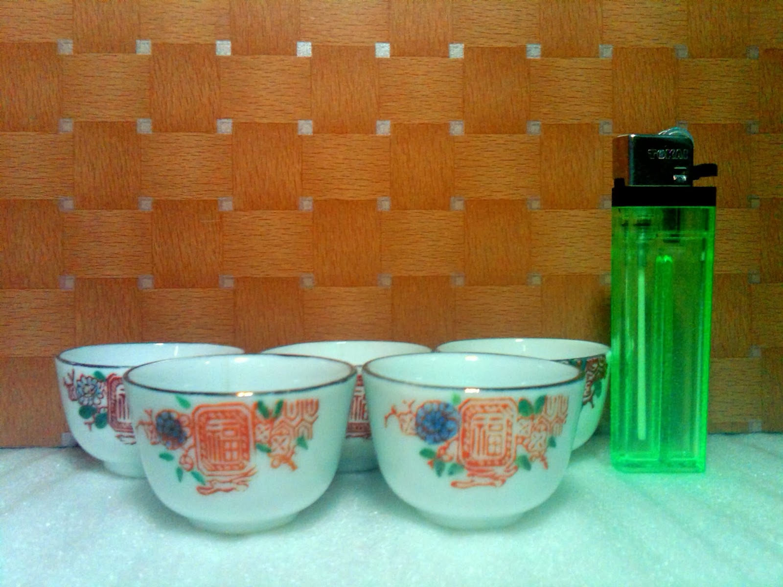 Koleksi Barang Bekas Unik: Cawan Porselen Mini #3