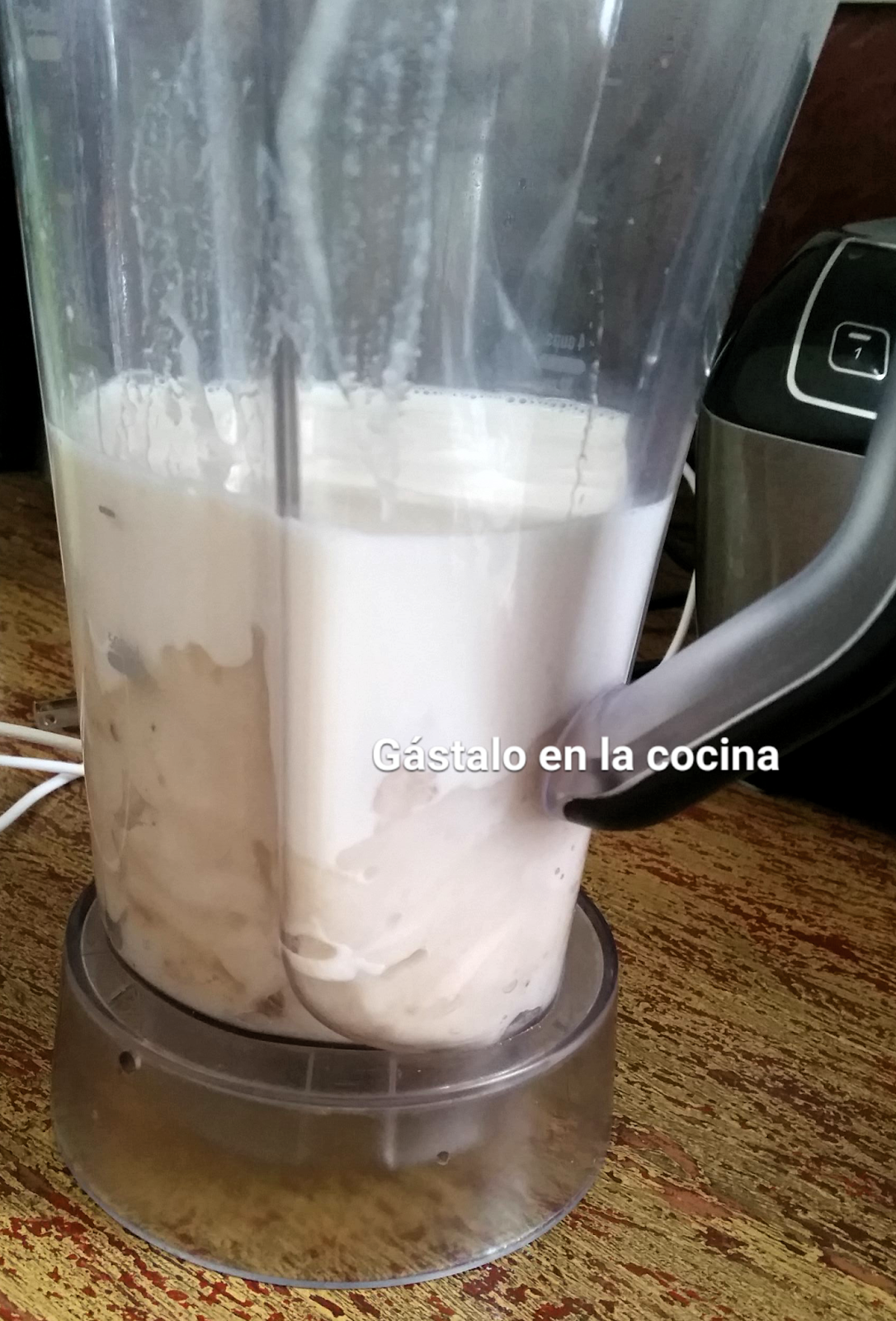 Gástalo en la cocina: JUGO DE GUANÁBANA EN LECHE Gástalo en la cocina: JUGO DE GUANÁBANA EN LECHE
