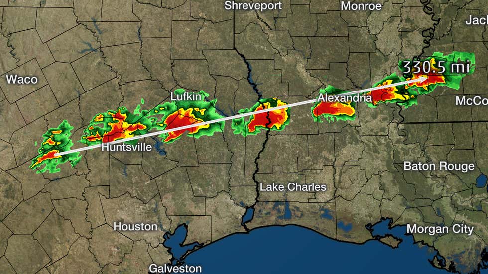 Supercell Spawns Tornadoes While Tracking Nearly 300 Miles in 3 States ...