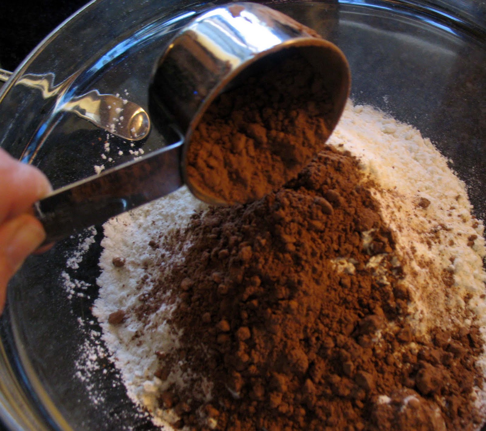 Cat Patches: Baking on Friday: Mocha Coffee Cake with Espresso Glaze