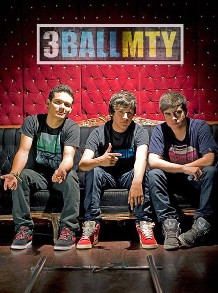 KONTRABANDEANDO.KOM: movimiento 3BALL