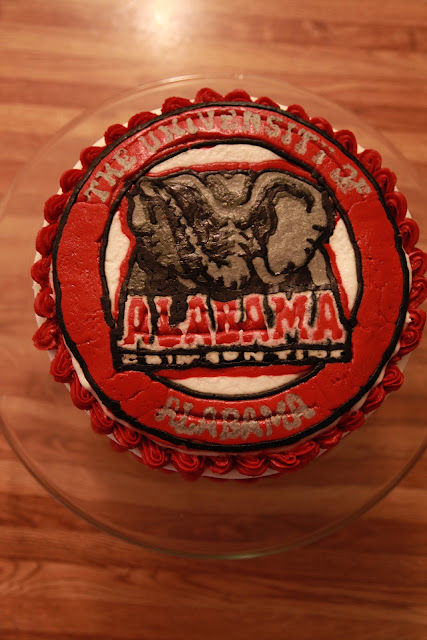 the cake box girls: Roll Tide graduation party cake & cake pops!