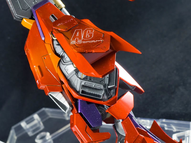 Custom Build: 1/100 MSZ-006-P2/3C Zeta Gundam P2/3C Type "Red Snake's ...