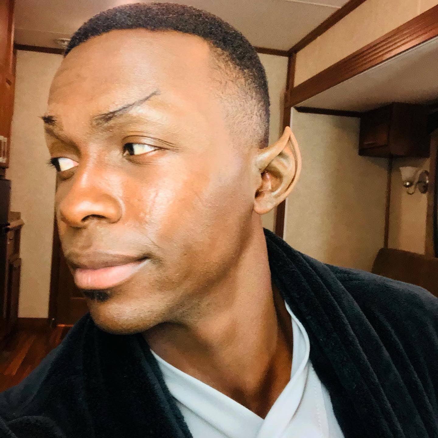 The Trek Collective: Discovery round-up: 3x08 The Sanctuary previews ...