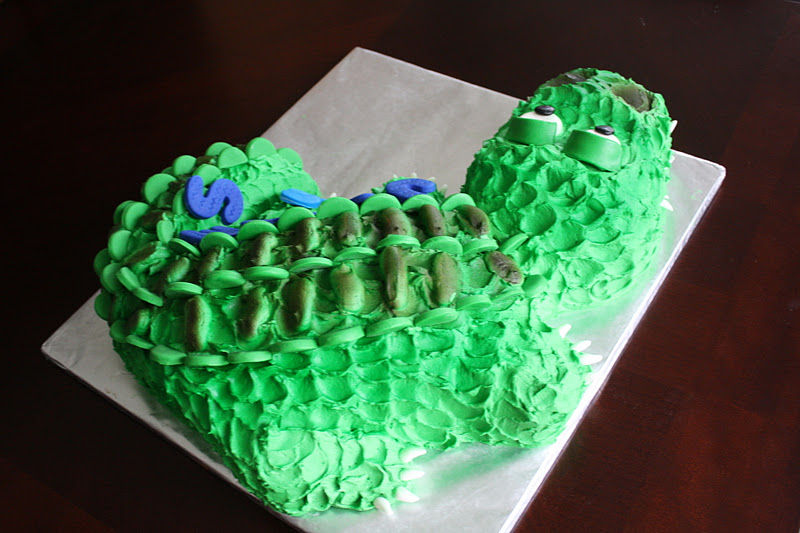 Claudine: Alligator Cake