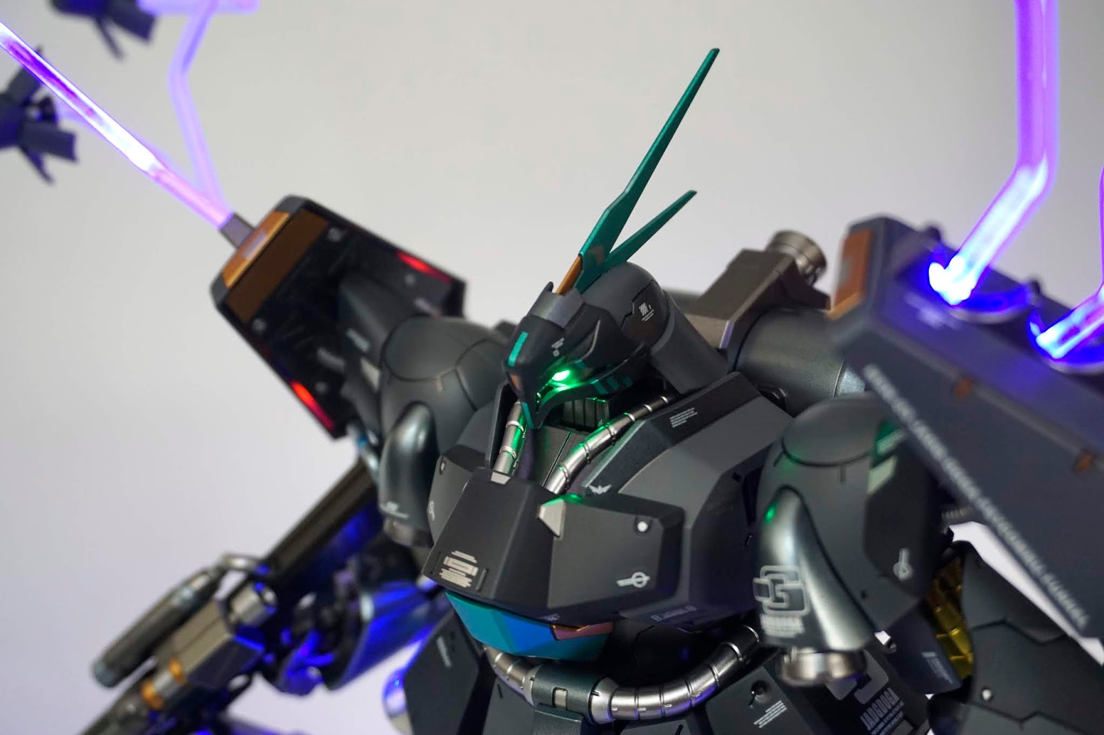 Custom Build: RE 1/100 Jadg Doga "The Owl"