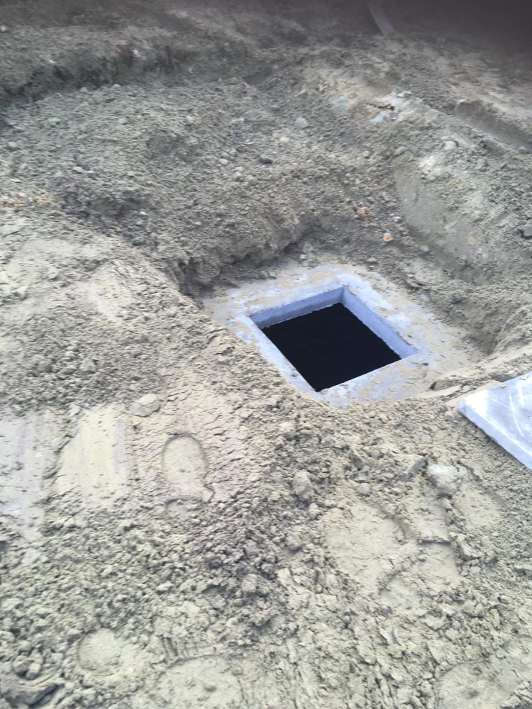 Week 16 [maand 4] - Plaatsen pomp afrit, regenput & aanvullen zand (1 ...