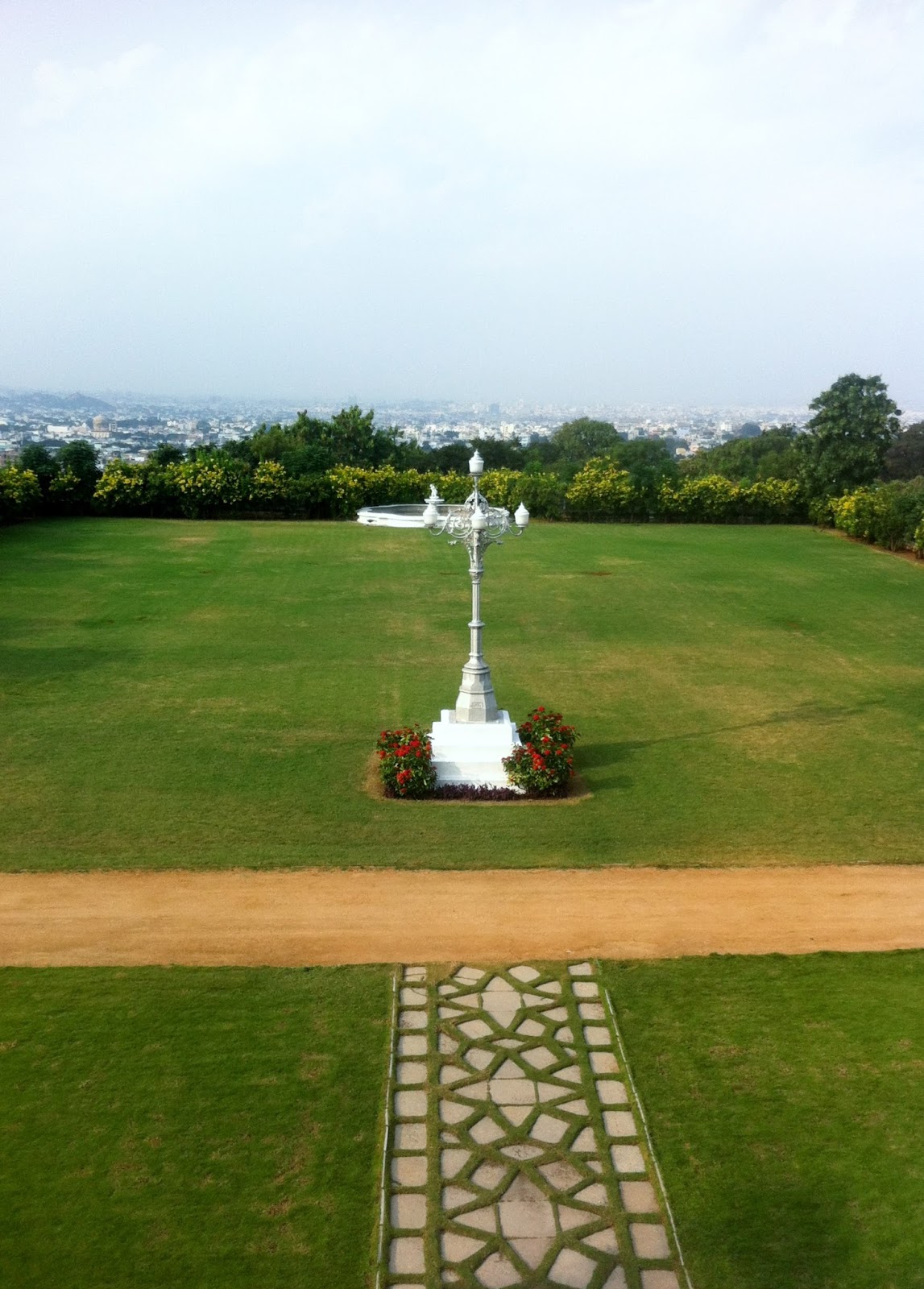 Aspects of Life with a Little Spice: Royal High Tea at Taj Falaknuma Palace