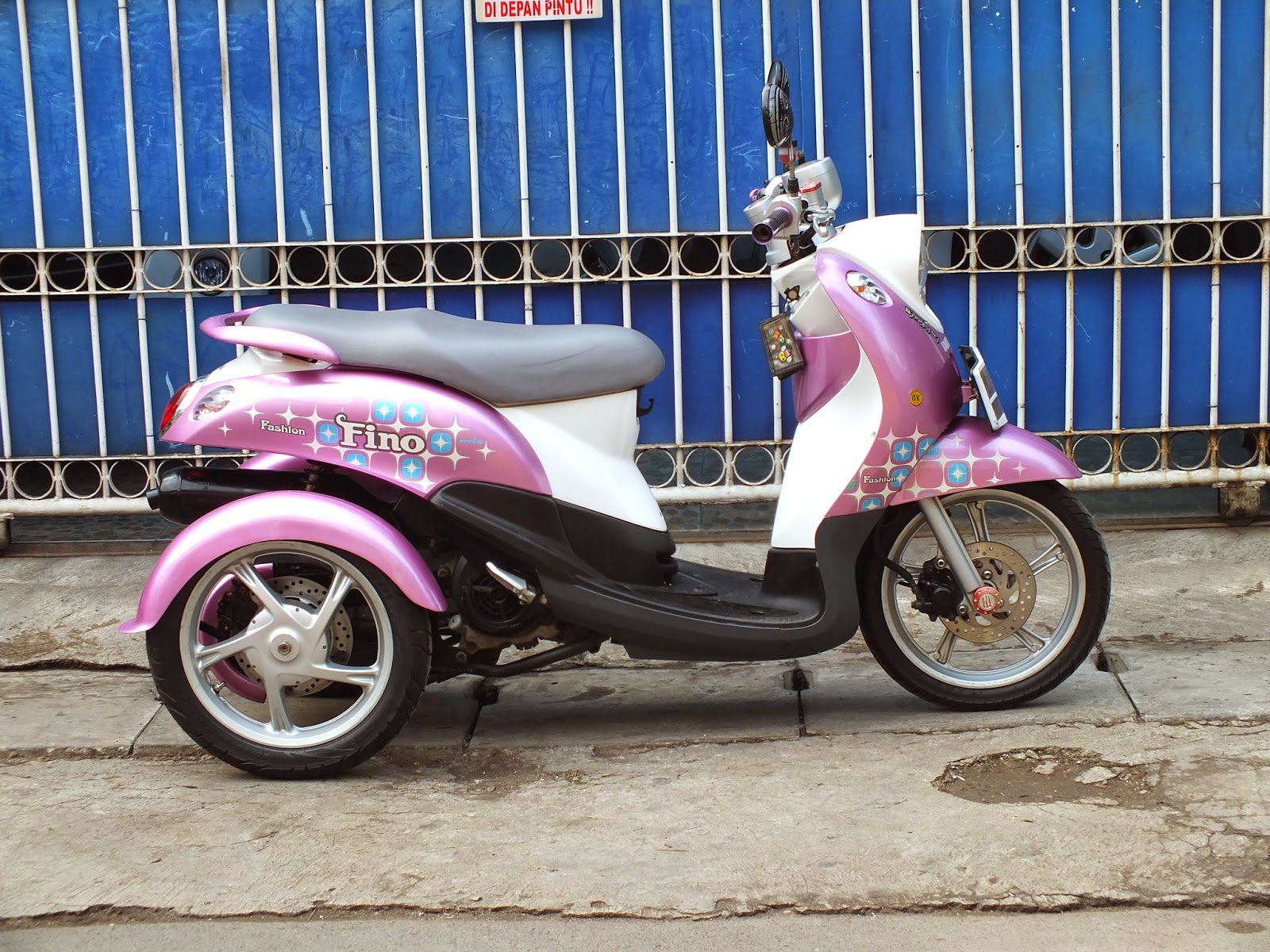 Oracle Modification Concept: Yamaha MIO FINO Roda 3 Konsep MINIMALIST ...