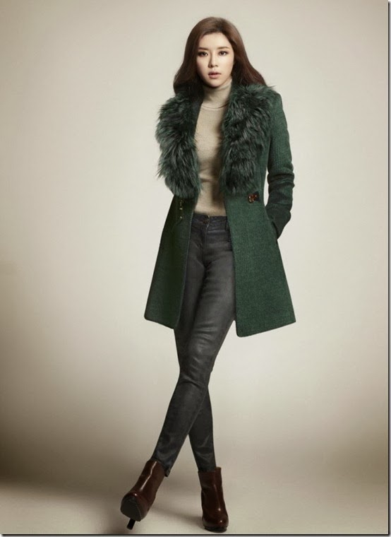 Clothing and Fashion Design: Winter Clothing for Women
