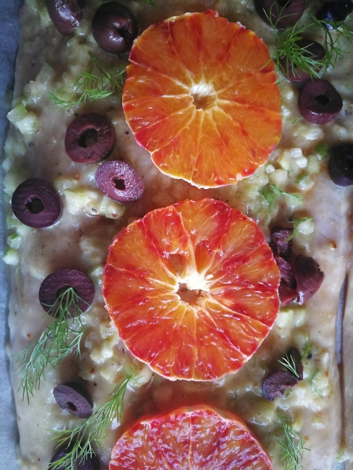 vinotava1: CEPTA VARAVĪKSNES FORELE AR SARKANAJIEM APELSĪNIEM, FENHELI ...