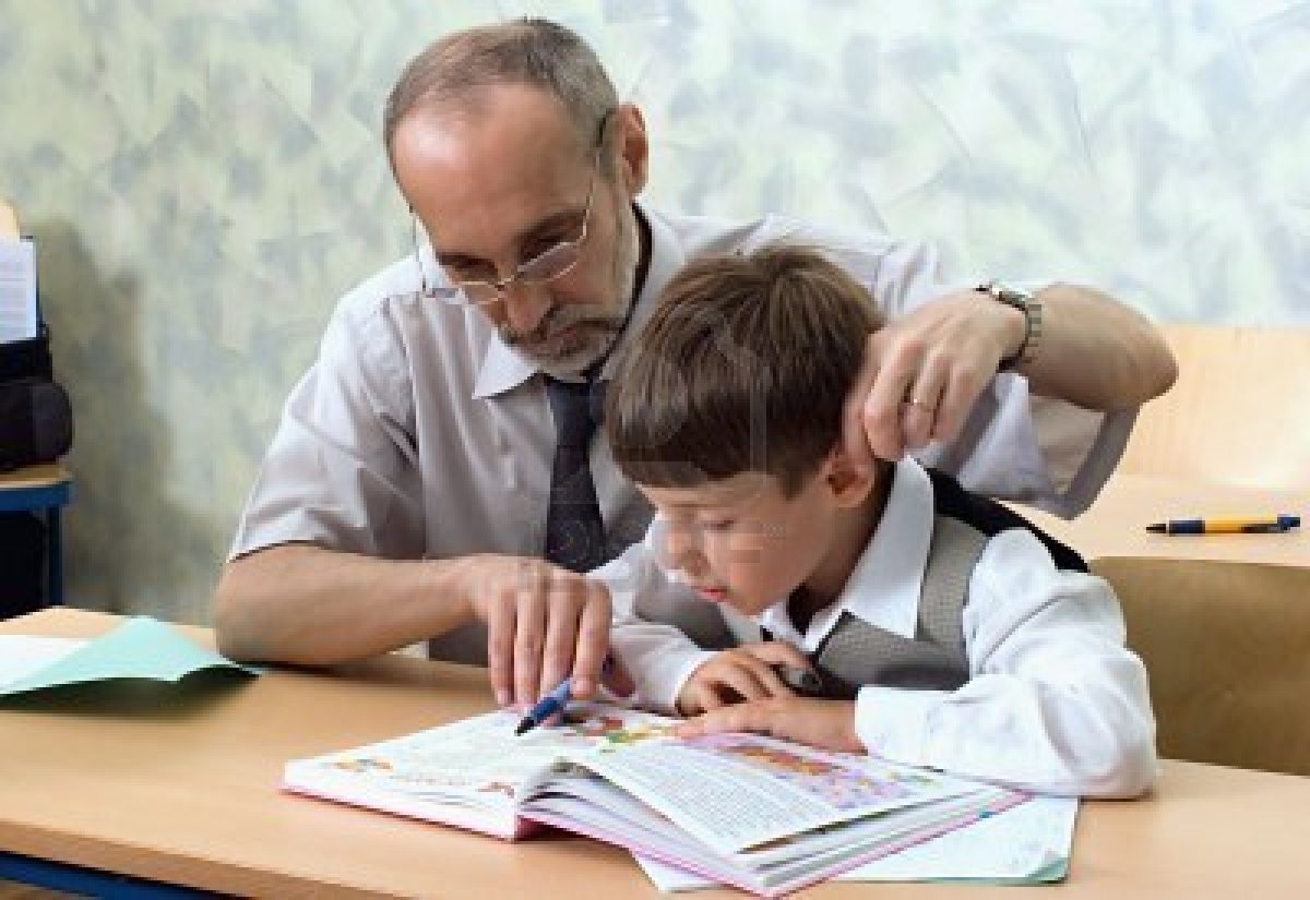 AMISTAD: Un buen docente marca una diferencia.