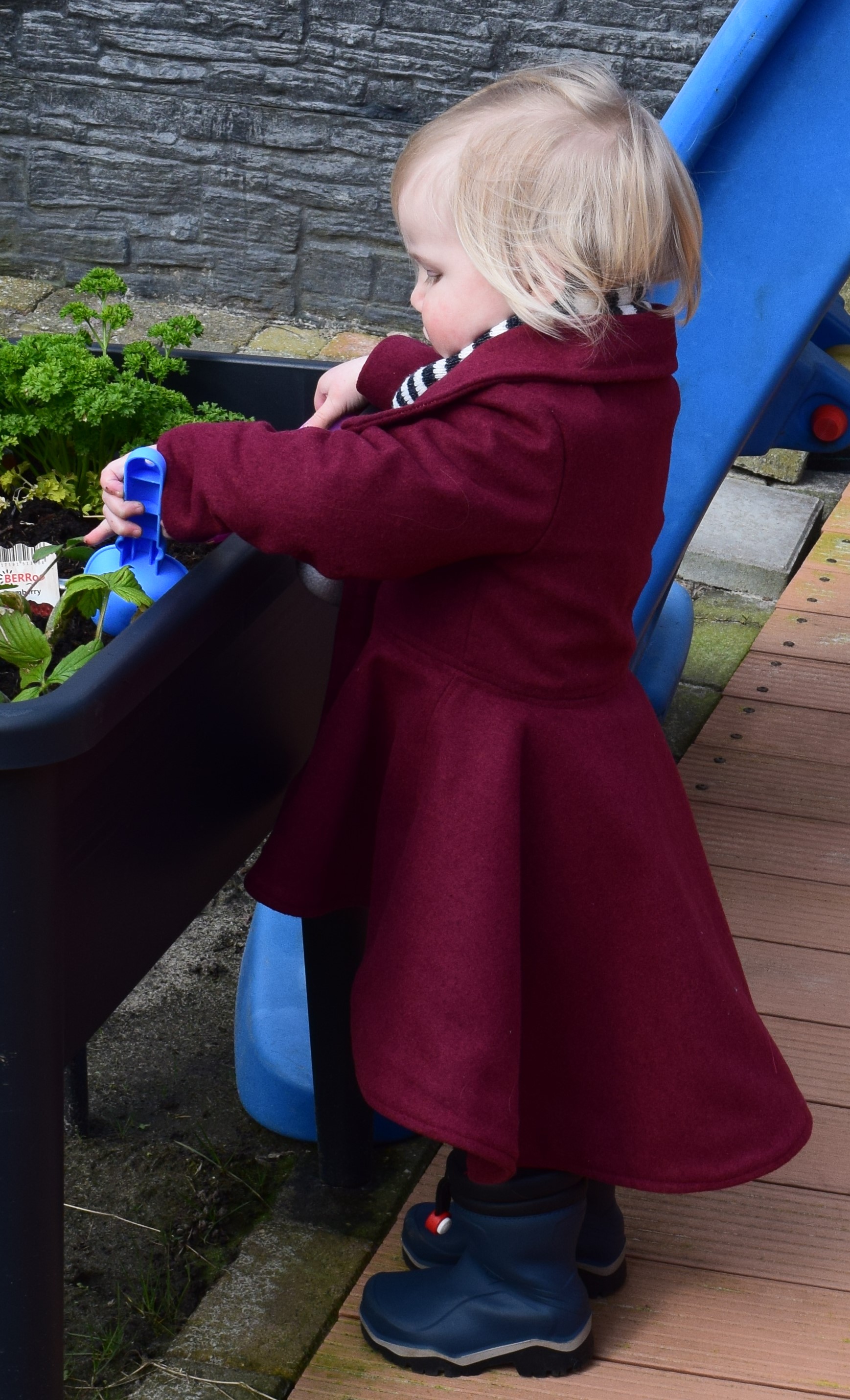 Pattern review: Violet Field threads Valentina coat - kids coat.