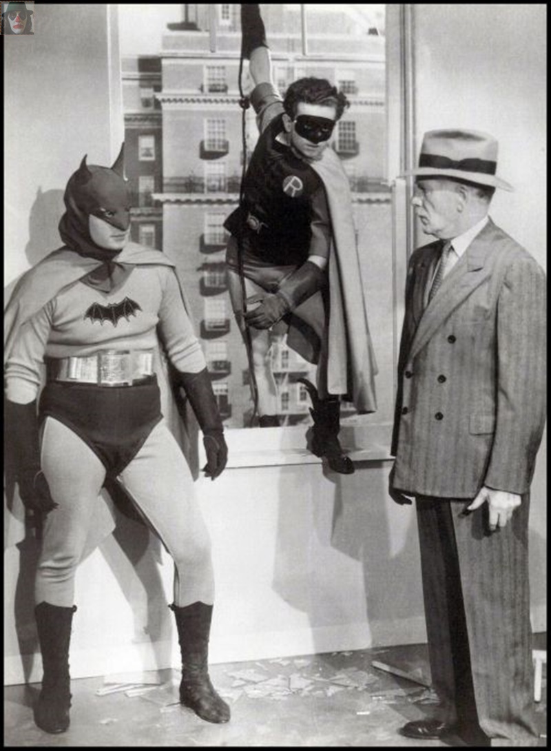THE BATMAN 1943 PRIMEIRO SERIADO DO BATMAN