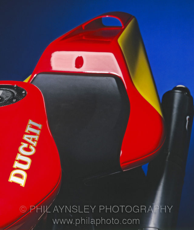 BLACK CAT garage : DUCATI SUPERMONO 550