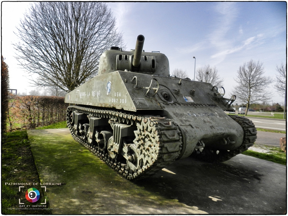 PATRIMOINE DE LORRAINE: PHALSBOURG (57) - Char Sherman "BOURG LA REINE"