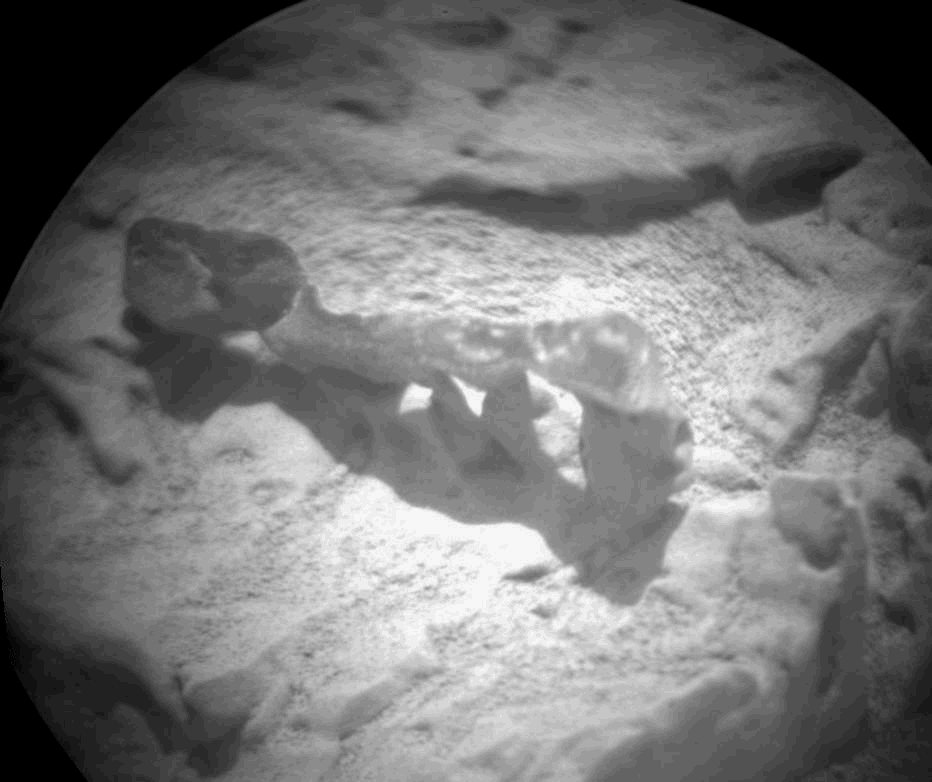 inordinate detail: Blue capped pillars on Mars