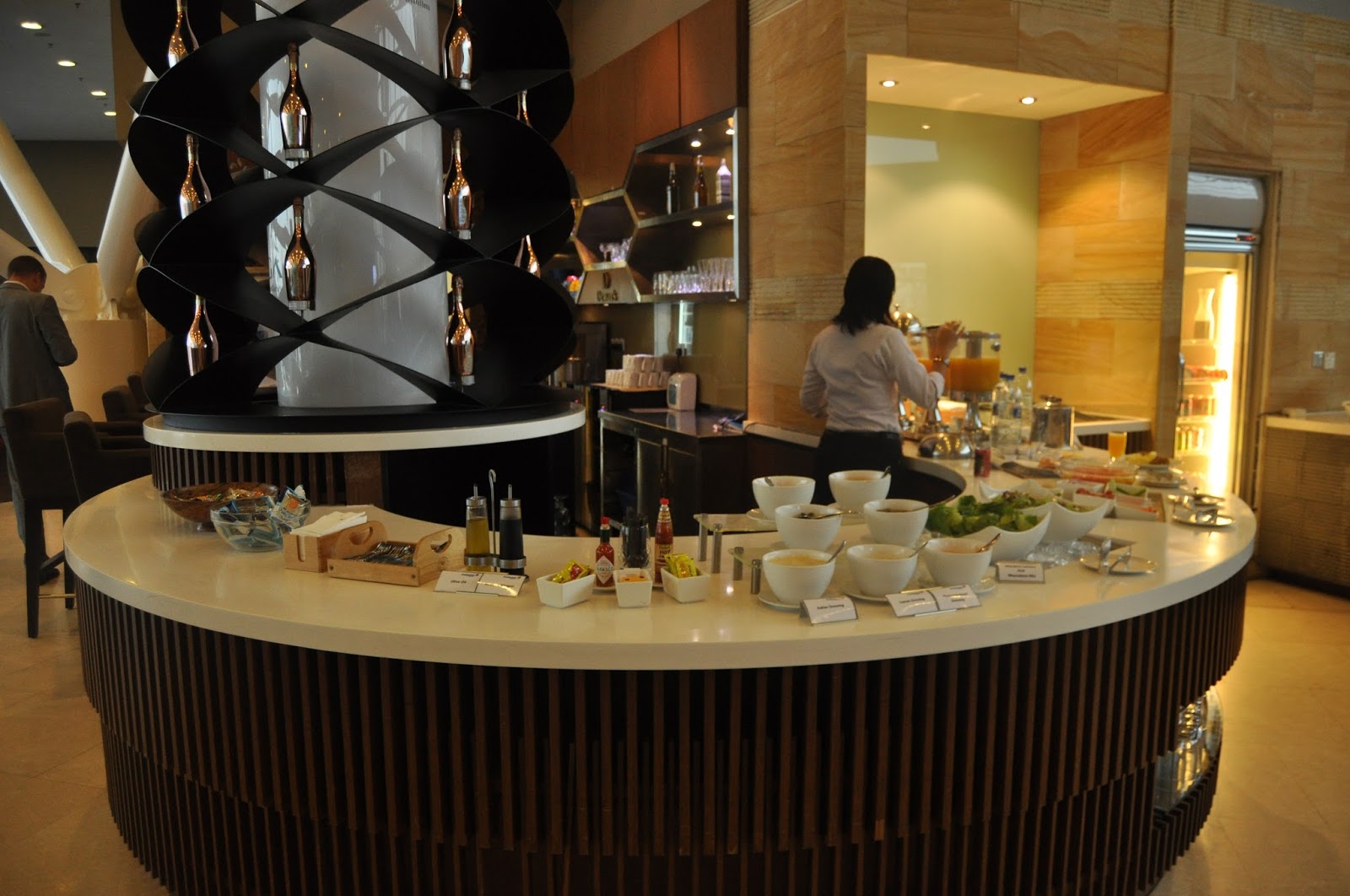 Take a Trip !!: クアラルンプール国際空港 － マレーシア航空ゴールデンラウンジ（コンタクトピア） MAS GOLDEN ...