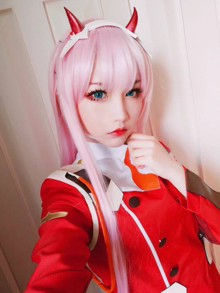 20 Best Cosplay Zero Two Darling In The Franxx Yang Paling Cantik Dan Populer Sindulin