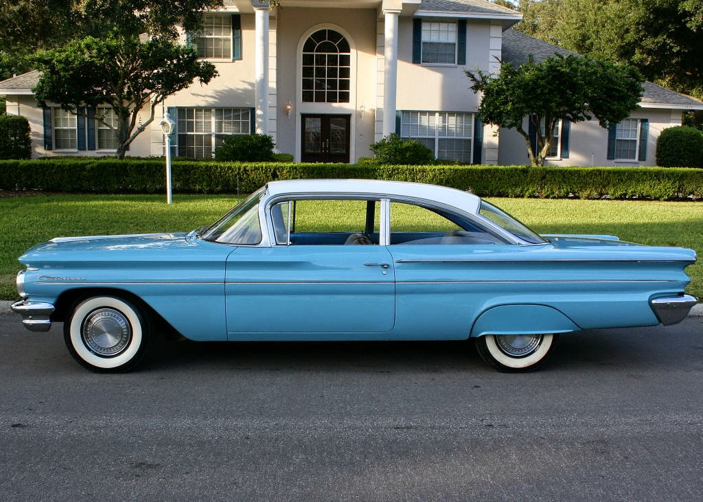 All American Classic Cars: 1960 Pontiac Catalina 2-Door Sport Sedan