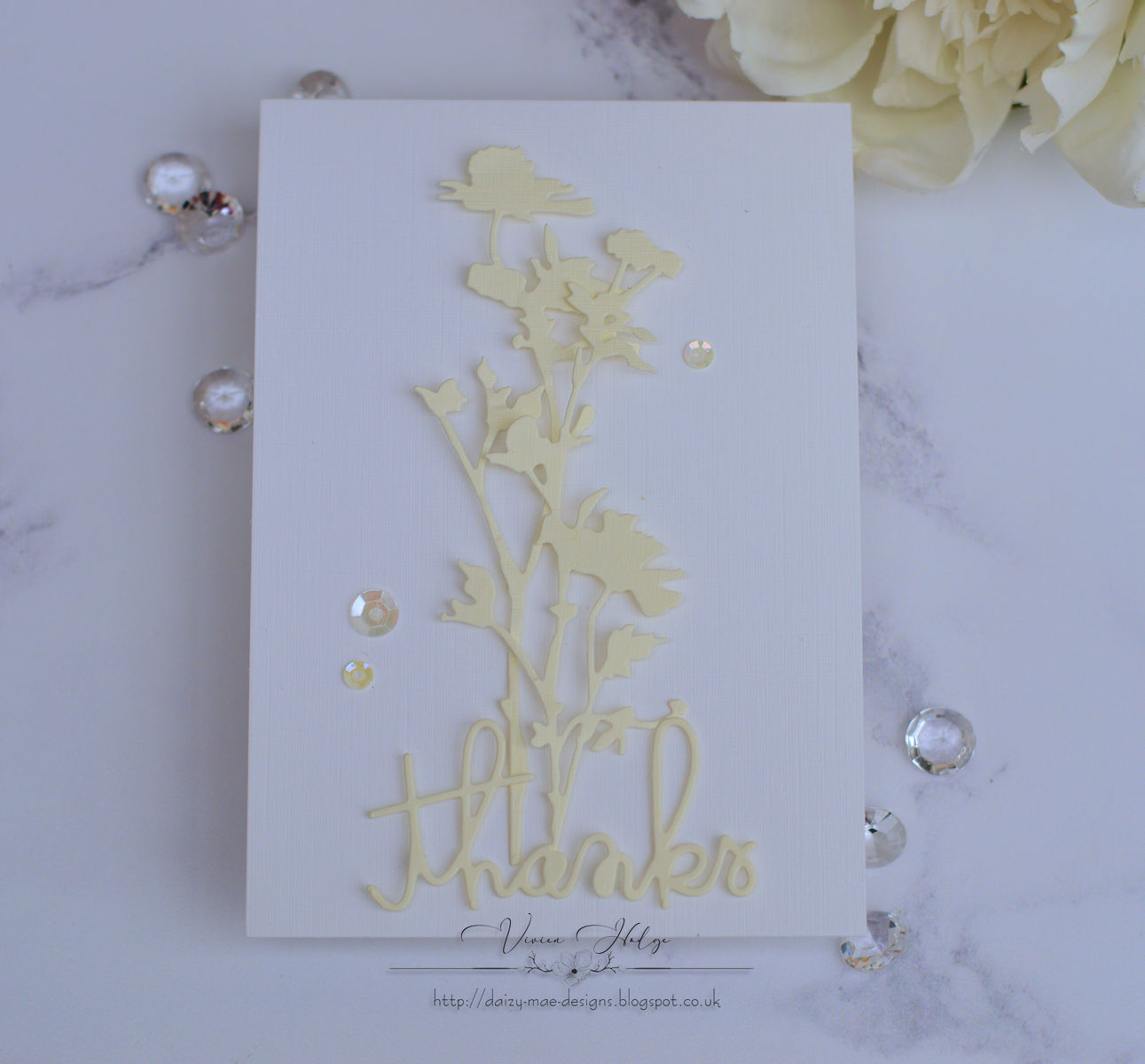 Daizy-Mae-Designs: White and Cream card