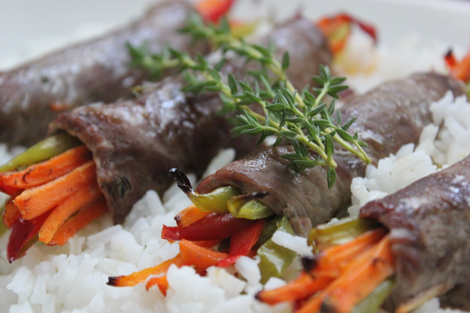 Rollos de Ternera con Verduras y Arroz - Cocinando con las Chachas