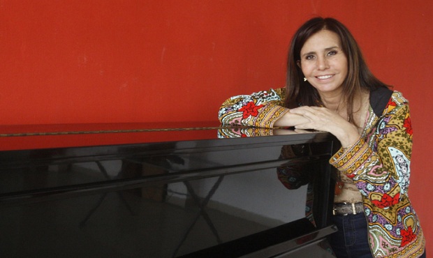 Julie Freundt alcanza el primer millón de reproducciones con "Cariño ...