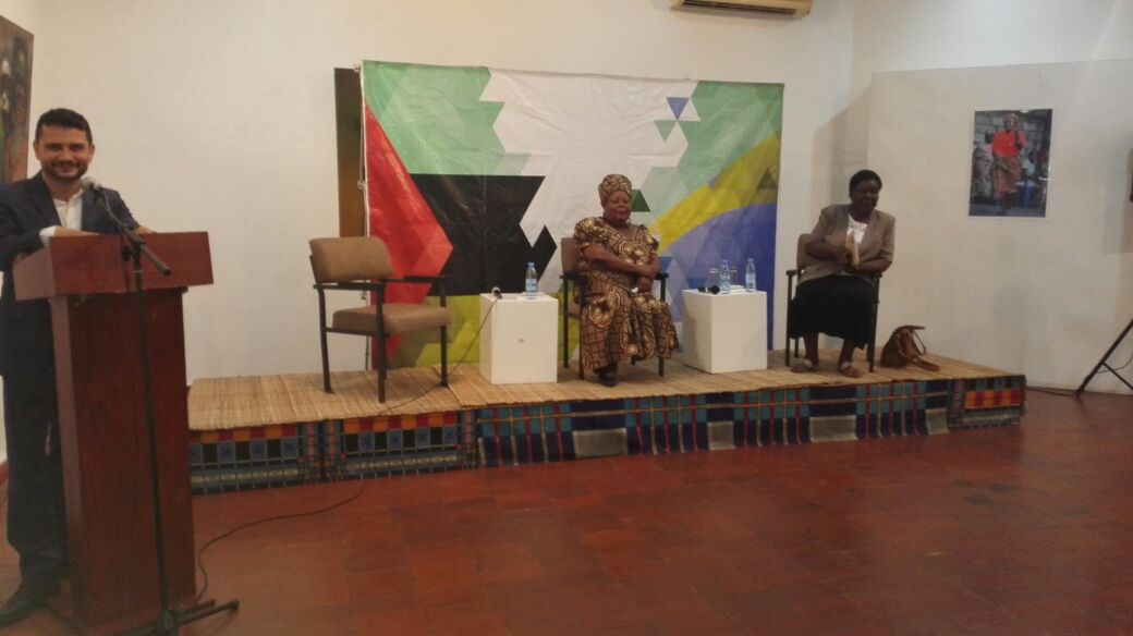 Fátima Langa - Escritora e Jornalista