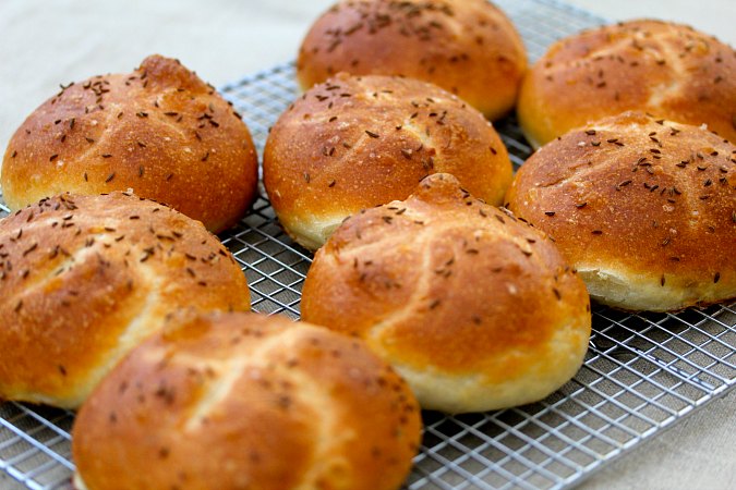 Kimmelweck Rolls | Karen's Kitchen Stories