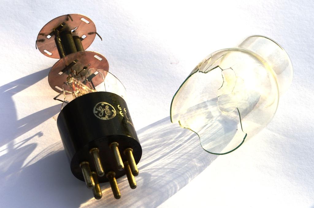 VinylSavor: Tube of the Month: The 6A6