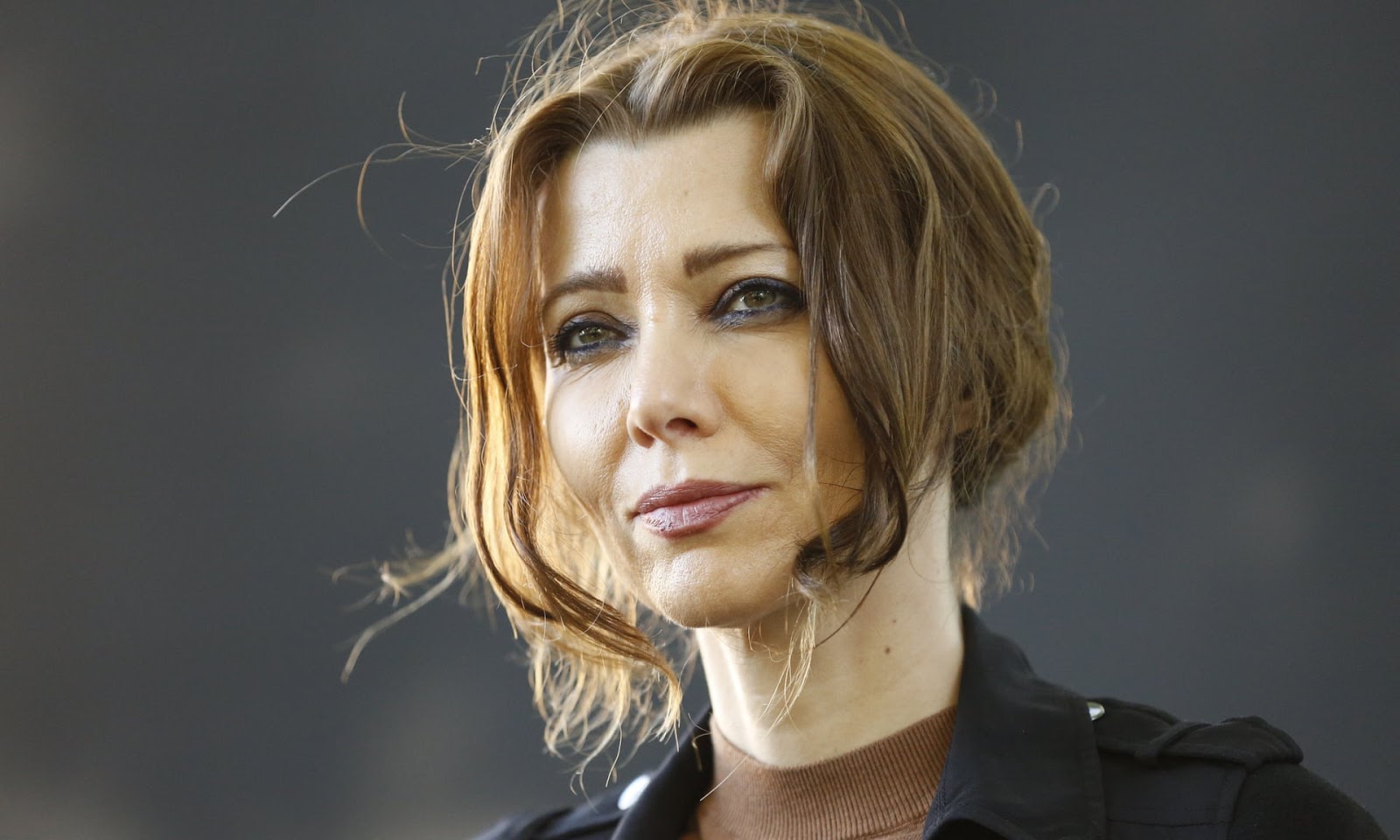 Elif Shafak - The revolutionary power of diverse thought (One of My ...
