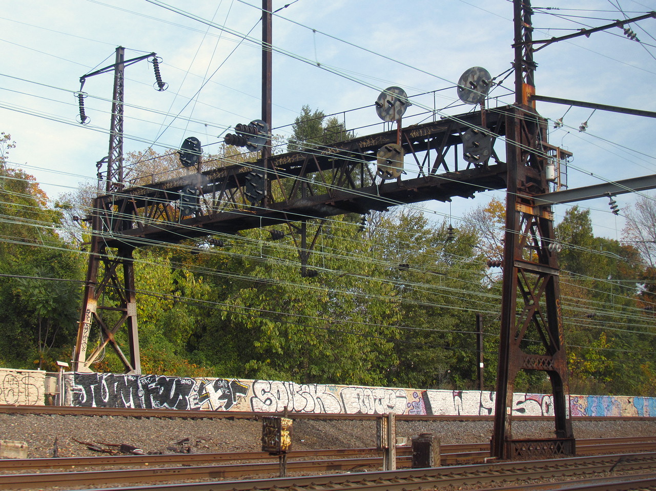 The Position Light: ARSENAL Re-Signaling Underway & PENN Interlocking News