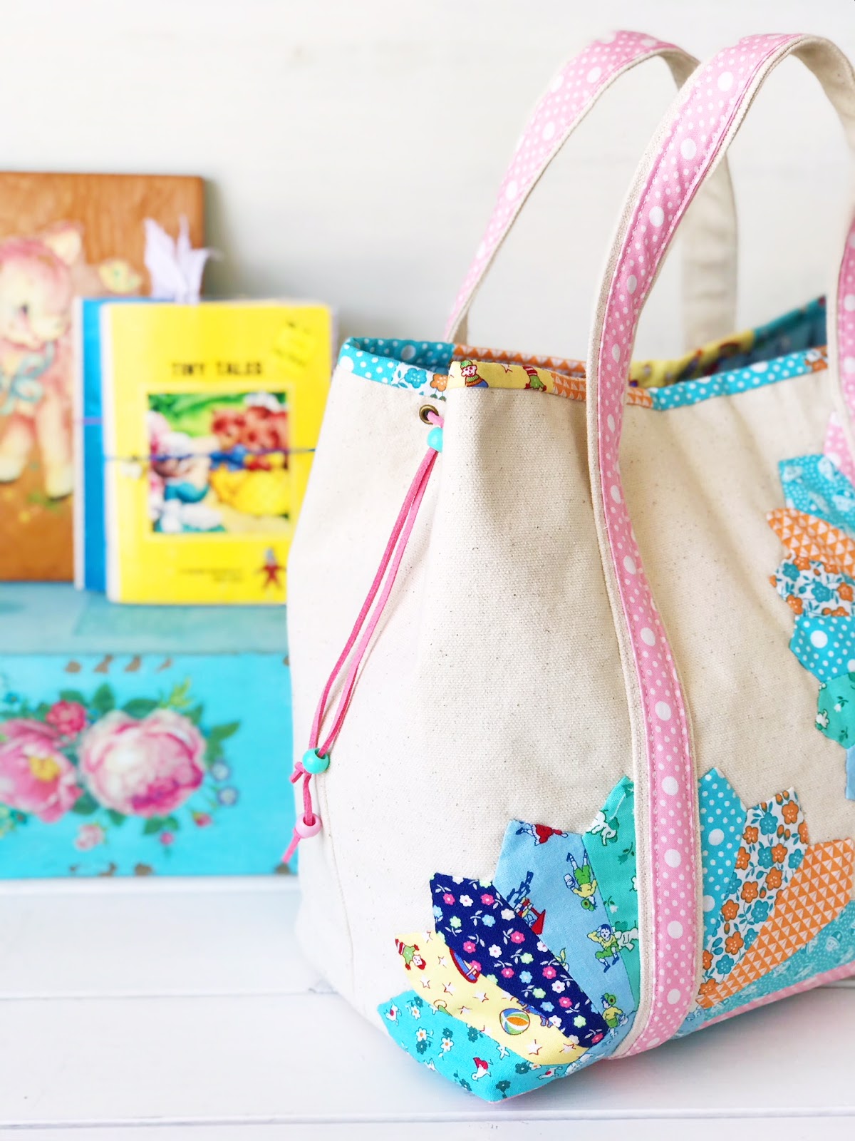 Cream Craft: Versatile Dresden Tote Bag - Storytime 30's for Riley ...