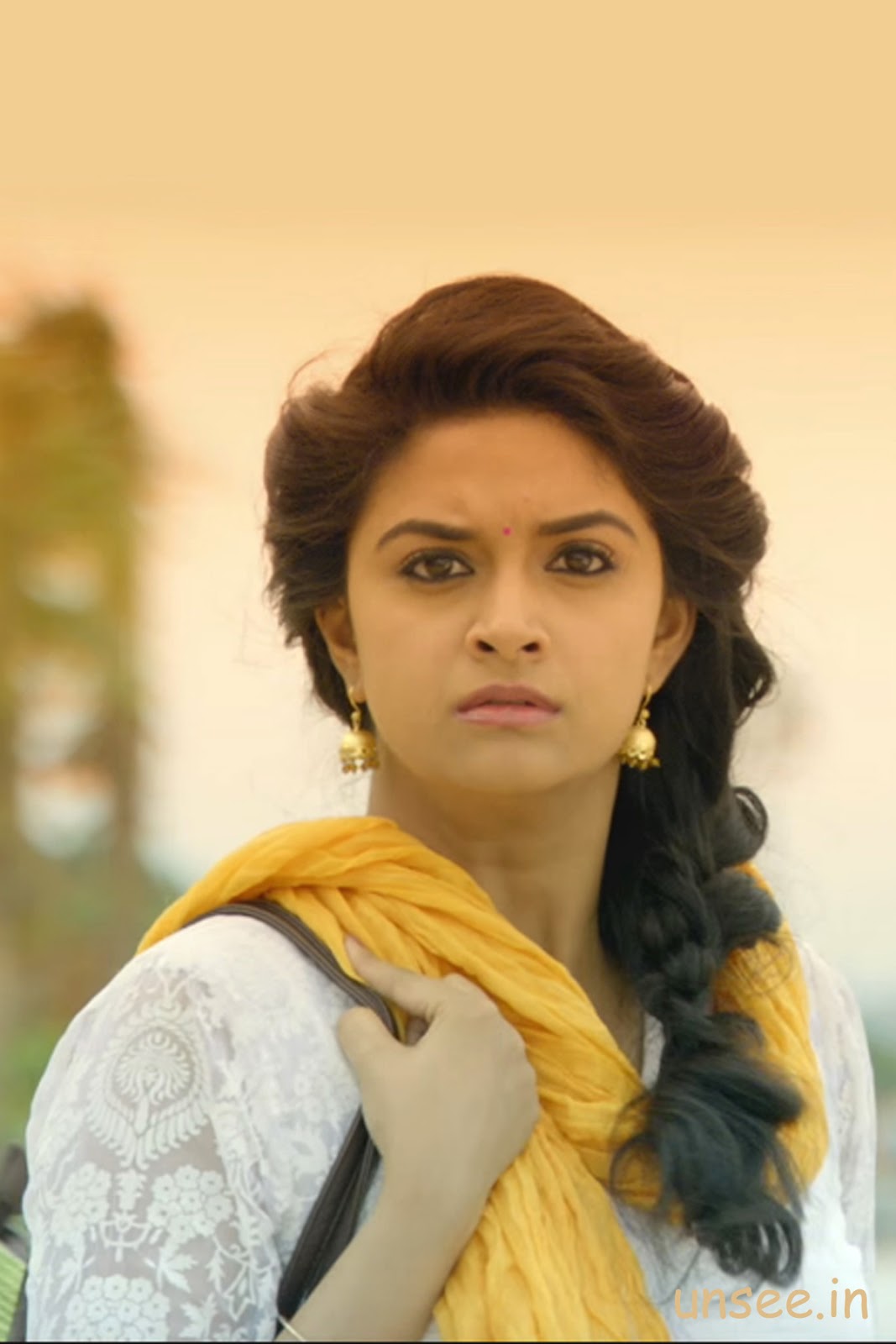 ACTRESS WORLD: Keerthi Suresh latest photo Gallery