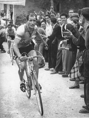 Salvatore Lo Leggio: Il ciclismo e la costruzione dell’Italia moderna ...