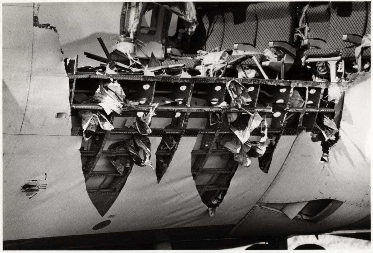 April 28, 1988: The Roof of an Aloha Airlines Jet Ripped Off in Mid-Air ...