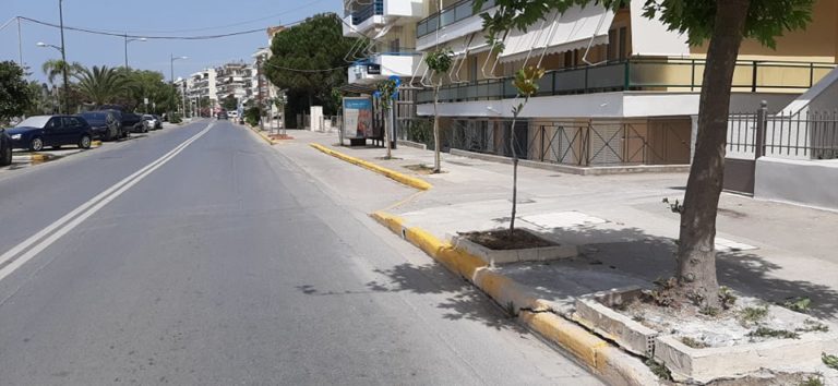 ΚΑΘΑΡΙΣΤΗΚΕ Η ΠΑΡΑΛΙΑΚΗ ΟΔΟΣ ΝΑΥΑΡΙΝΟΥ ΣΤΗΝ ΚΑΛΑΜΑΤΑ - kalamatanews.gr ...