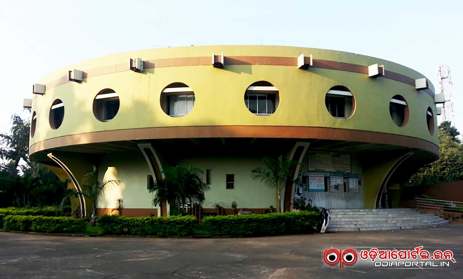 List of Famous Picnic Spots, Tourist Sights and Attraction of ...