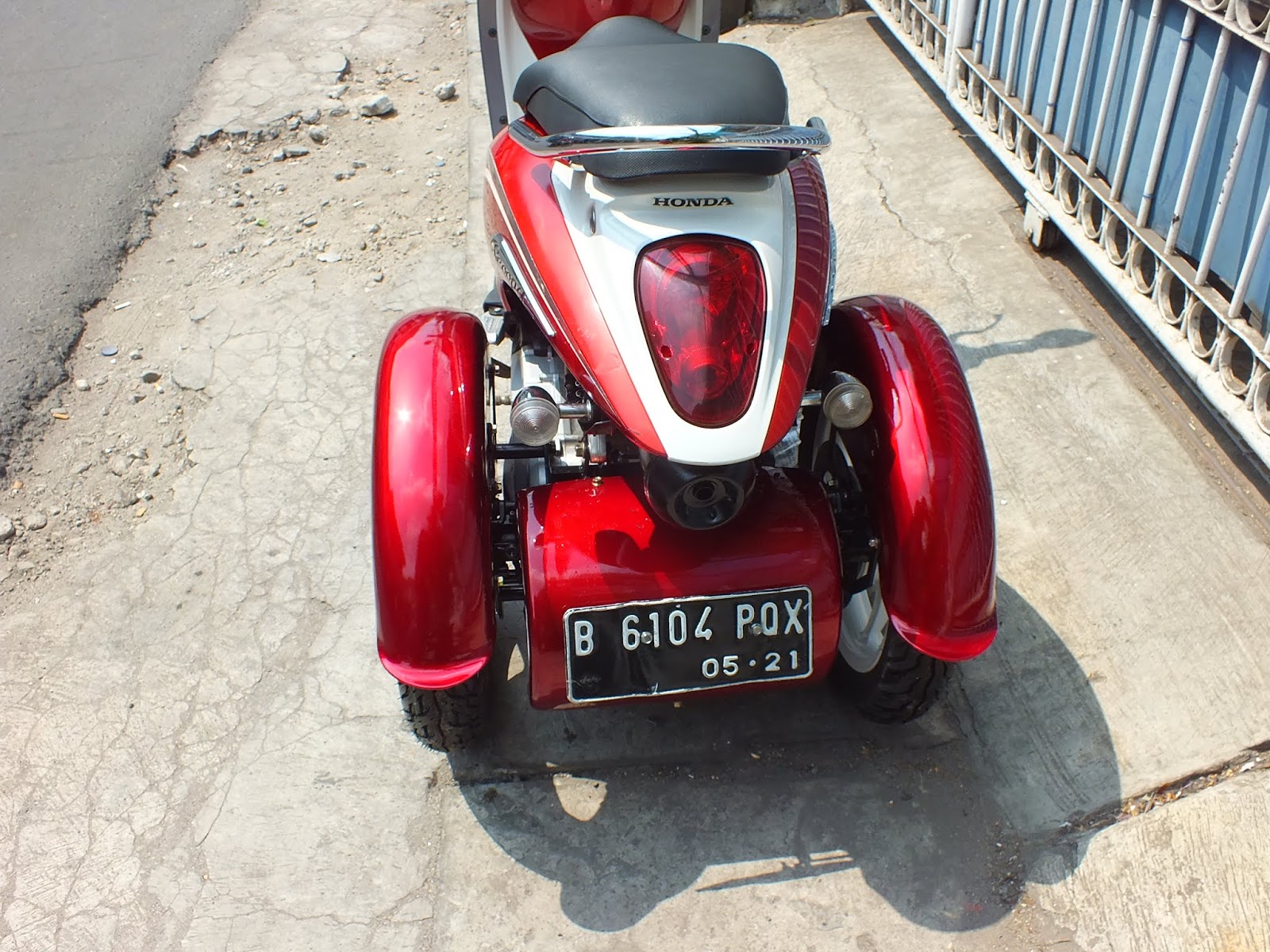 Oracle Modification Concept: HONDA SCOOPY RODA TIGA MINIMALIST Pesanan ...