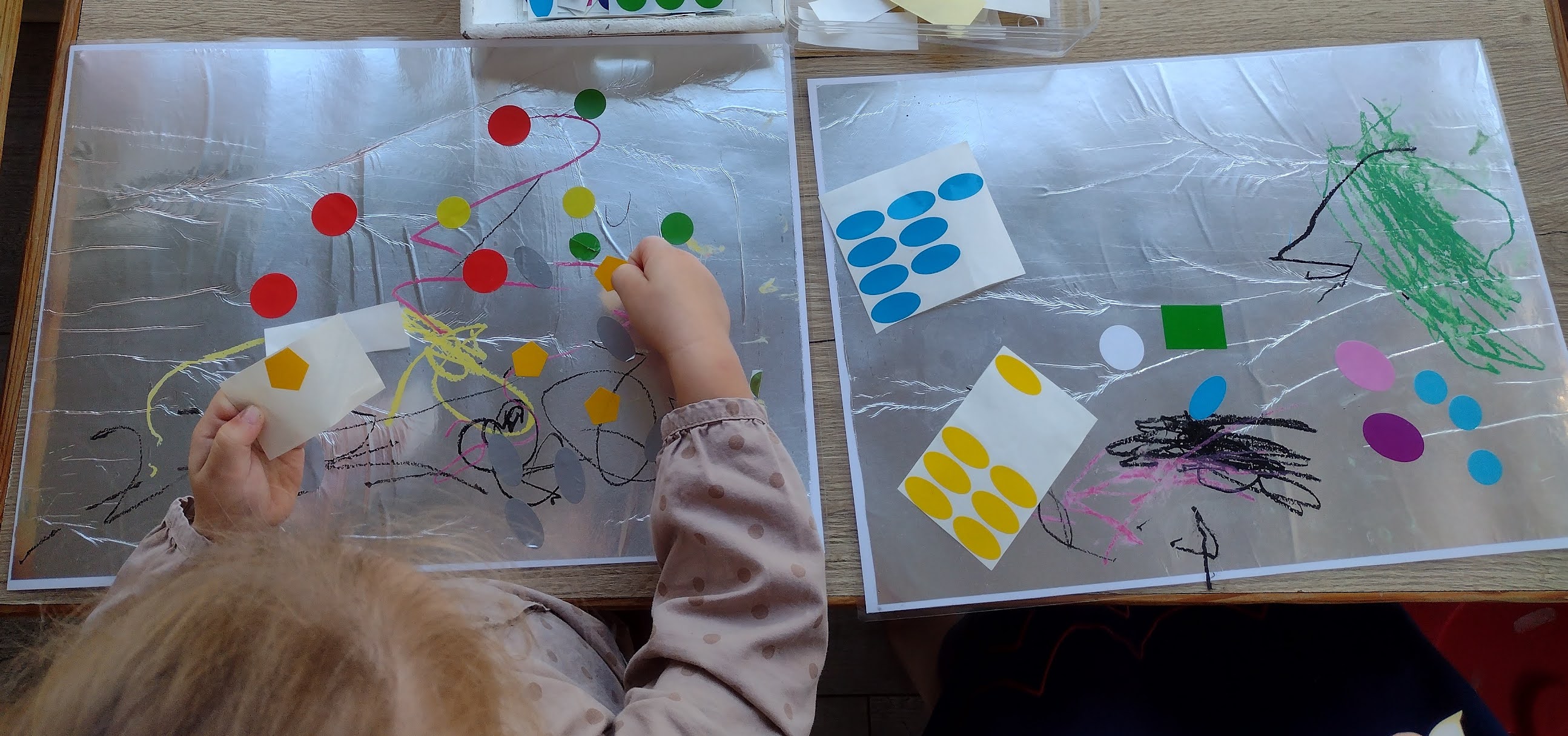 Le Journal de Nounou Sophie: Petit collage de gommettes