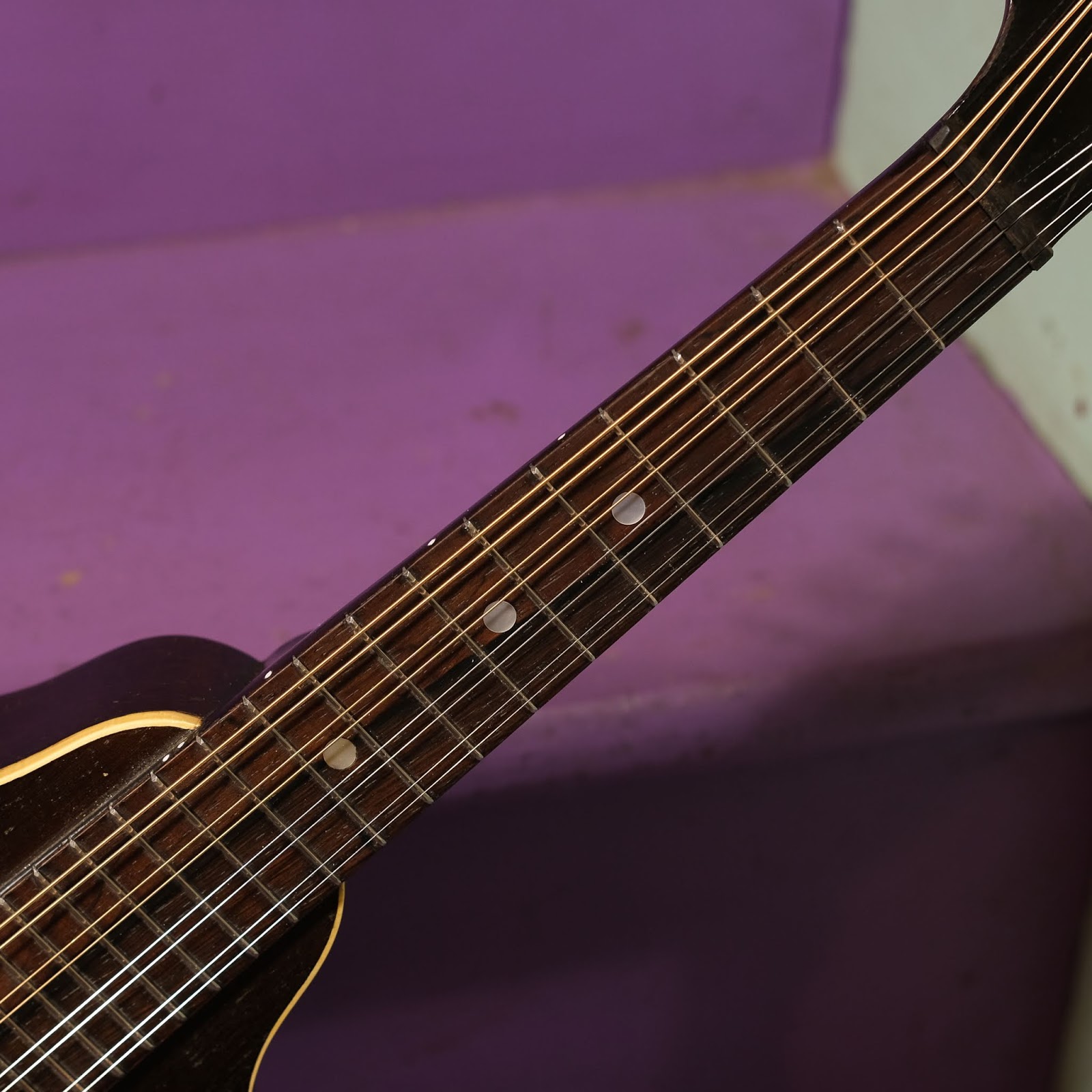 1933 Gibson-made Kalamazoo KM-11 Flatback Mandolin