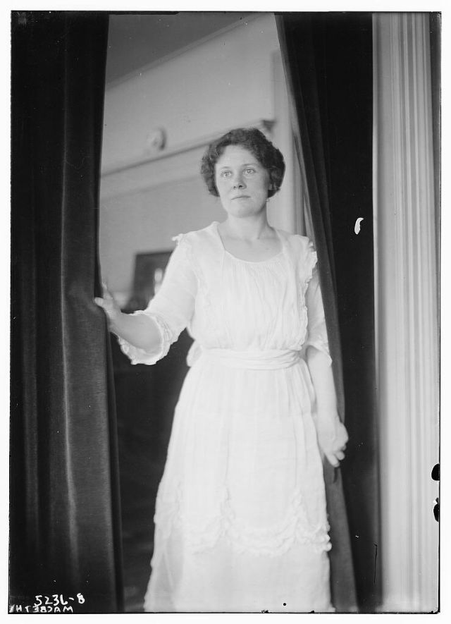 Minnesota’s Nightingale: Intimate Photos of Florence MacBeth at Home in ...