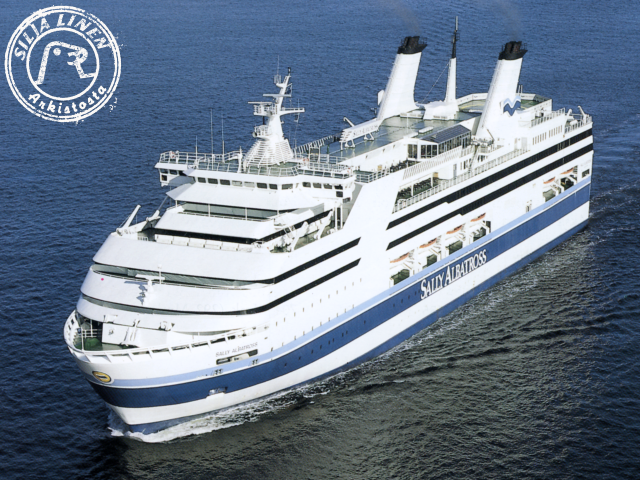 Merellä @ www.valkeatlaivat.net : Sally Line - Siirtyminen EffJohnin ...